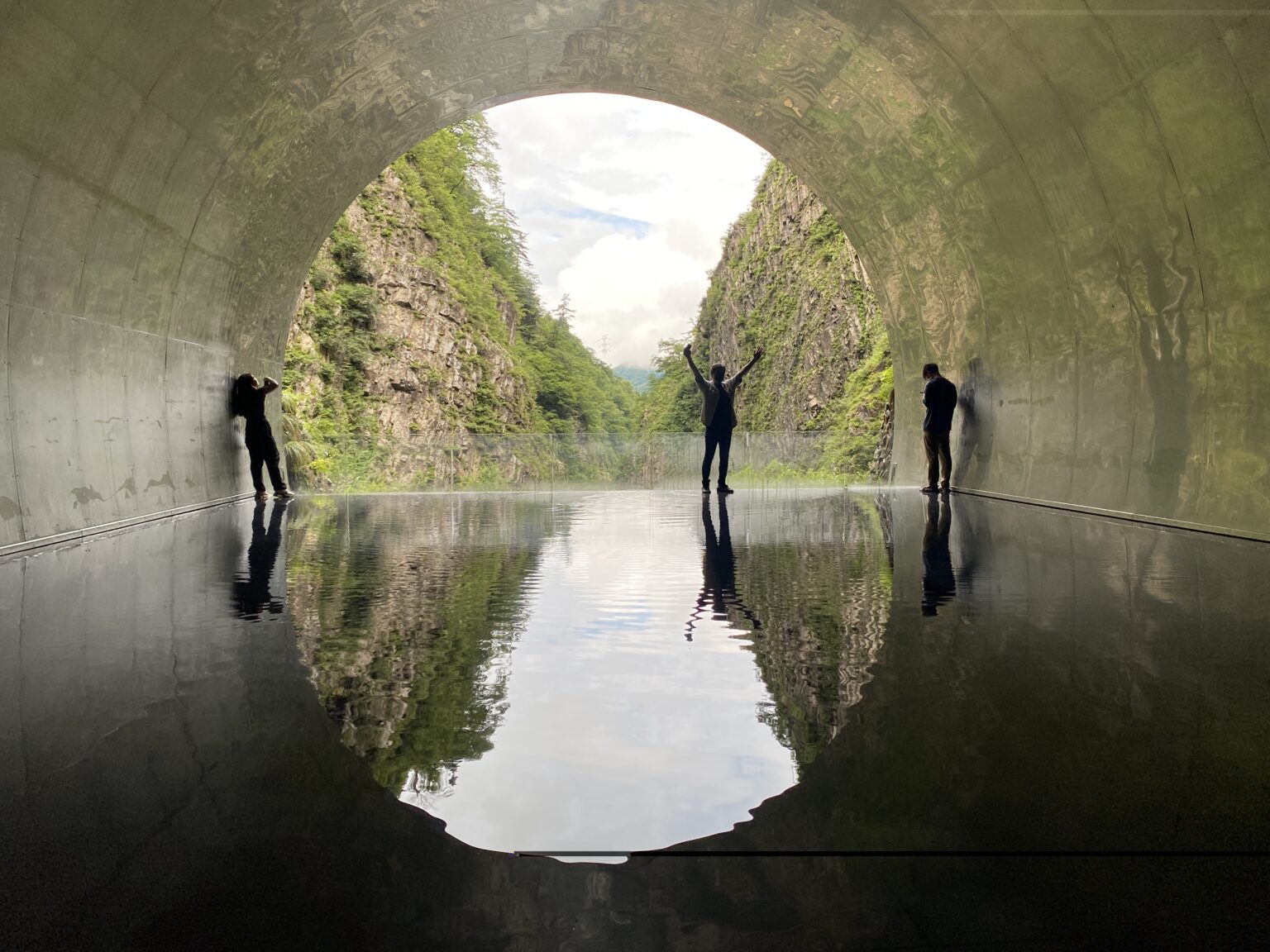 Tsubame-Sanjo - The Hidden Japan